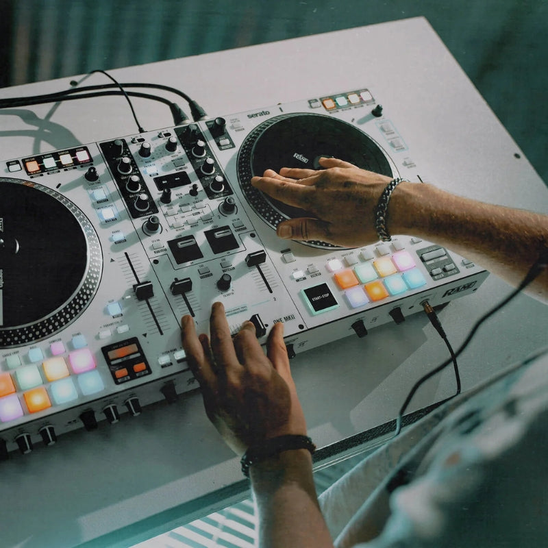 🎶 RANE ONE MKII: Motorized DJ Controller with Vinyl Feel & Modern Stem ...